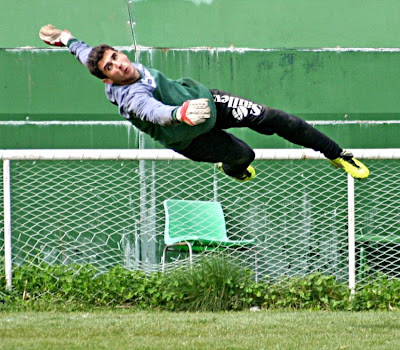JOÃO PRATES, FALAR DE FUTEBOL: A IMPORTANÇIA DO GUARDA-REDES NO MODO DE ...